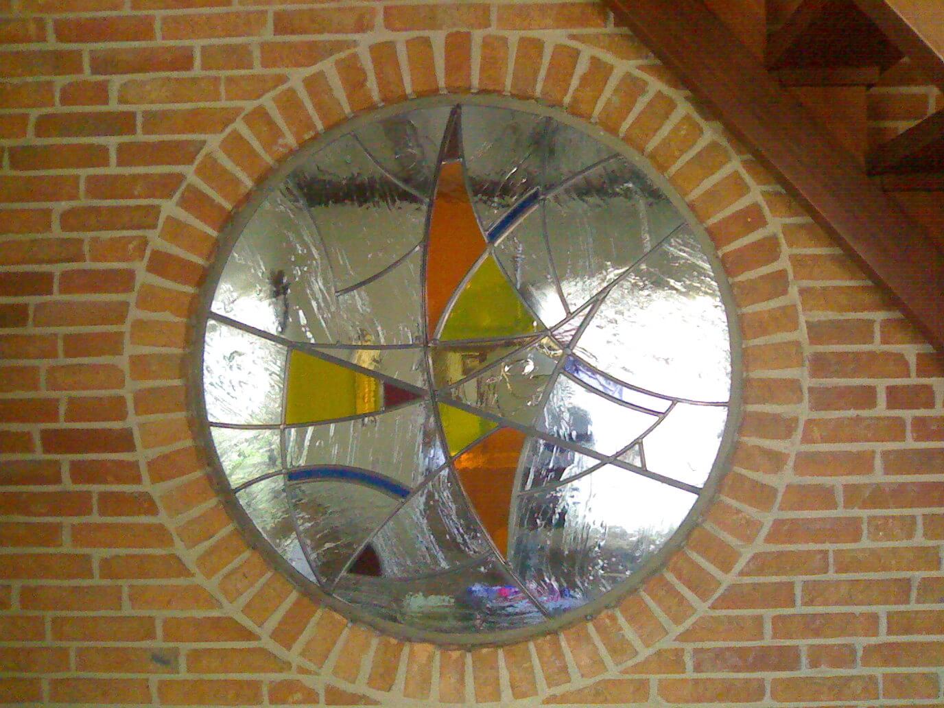 rond venster met glas in lood - Leenders glas in lood